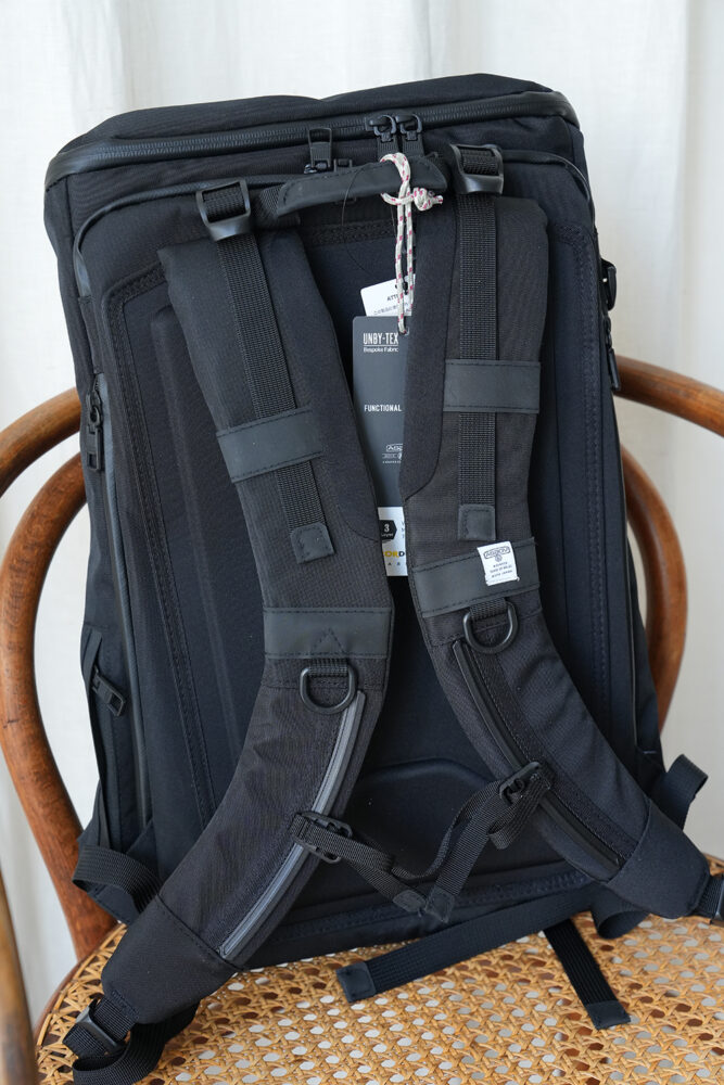 「ASSOV」WATER PROOF CORDURA 305D ROUND ZIP BACKPACK | ANOTHER LOUNGE