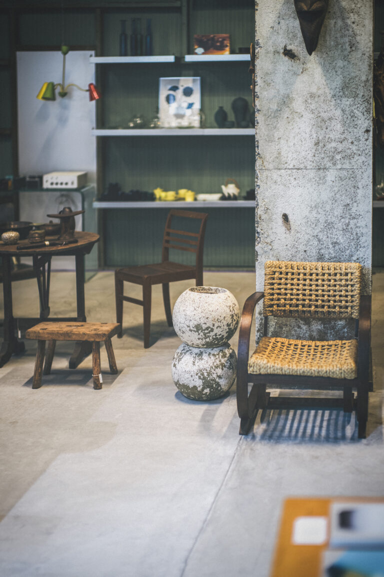 COMMON UNCOMMON | ANOTHER LOUNGE